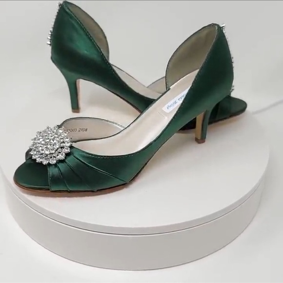Shoes | Satin Emerald Green Heels | Poshmark